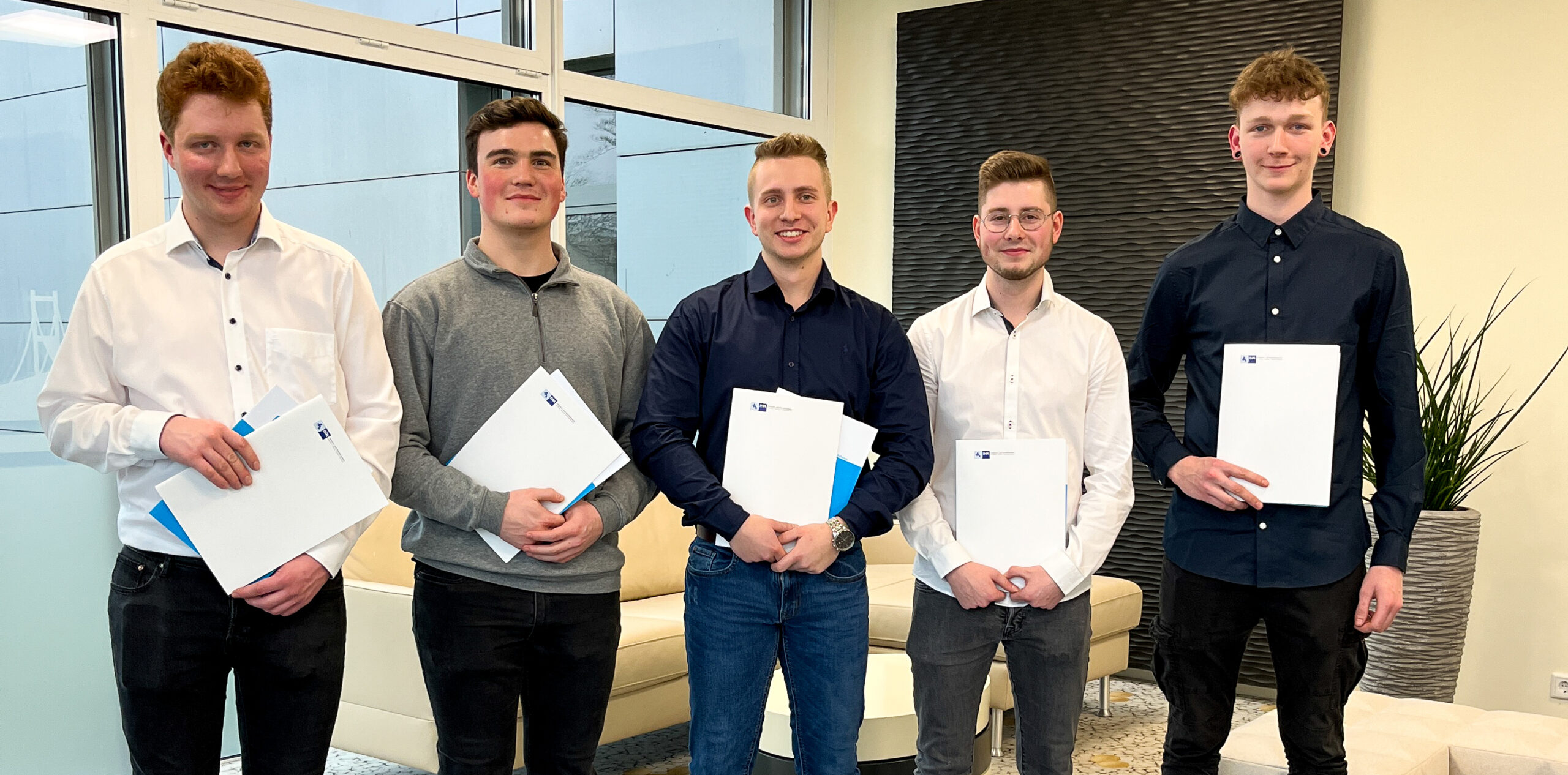 CEREMONIAL RELEASE OF THE EMSLAND-SERVICE TRAINEES - Emsland Group